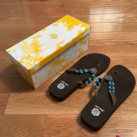 Yellow Box | Shoes | Brand New Yellow Box Flipflops | Poshmark